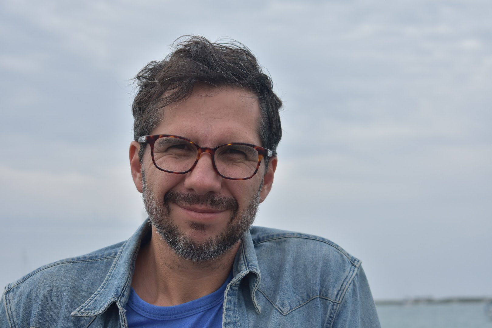 ponente, Dr. Jesús M. Siqueiros García